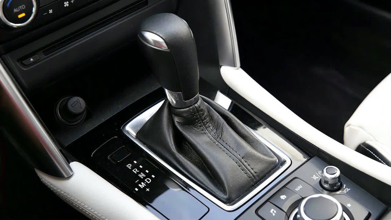 自动挡上的P、R、N、D、S、M、L到底啥意思