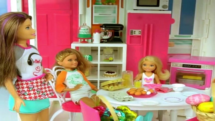 儿童动画片:芭比娃娃的好朋友要来家里做客,罗拉做了美味彩蛋!