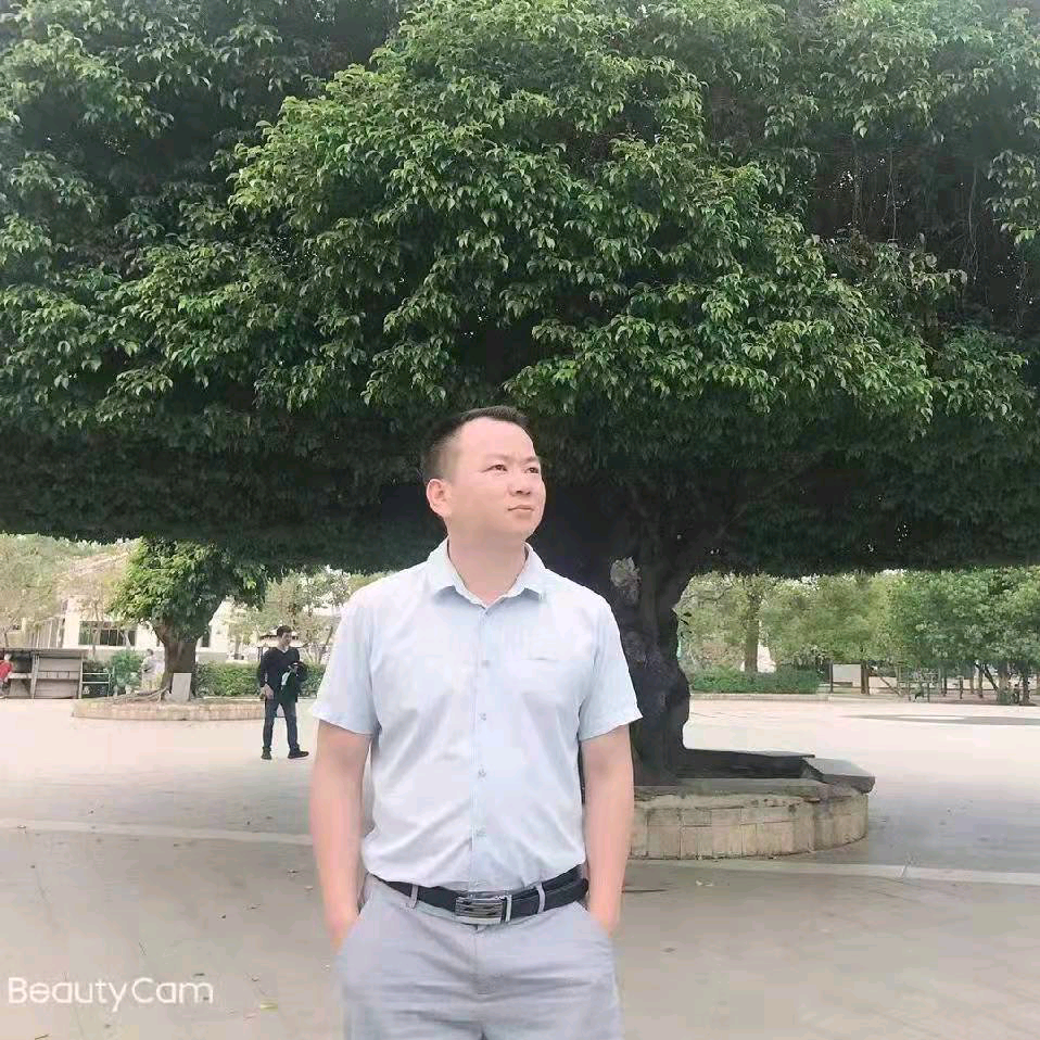 阿四真的憨 