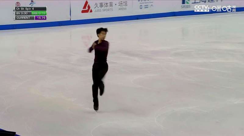 花滑男单短节目,首位出场的韩国选手发挥稳定,为比赛开了个好头