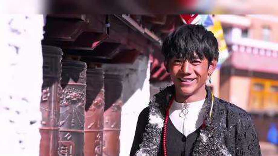 丁真邀你领略美丽甘孜,感受藏式风情,丁真为家乡理塘拍的宣传片