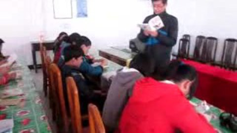 《在山的那边》课堂实录(片段,指导朗读)
