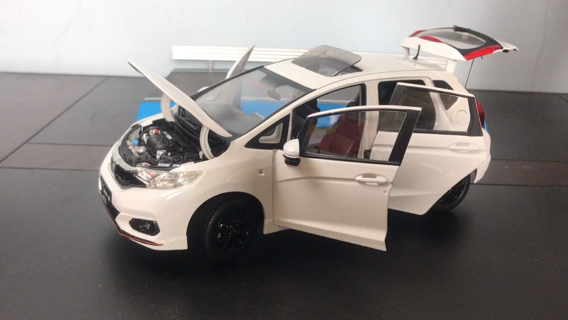 【撩车模】本田飞度真车与模型-第三集:把玩1:18广本原厂模型