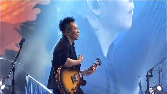 许巍此时此刻演唱会4