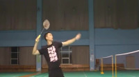 羽毛球鞭打杀球发力要点:引拍和转身很重要,这样杀球速度更快