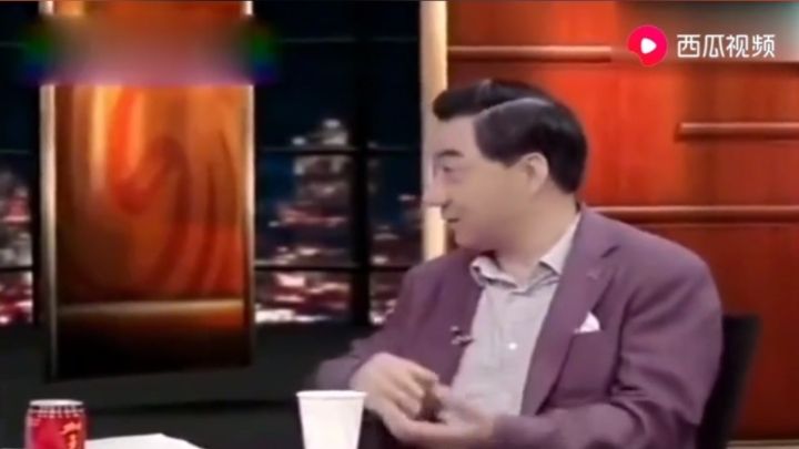 中国军力有没有能抗衡老美的实力?听听张召忠将军怎么回答。