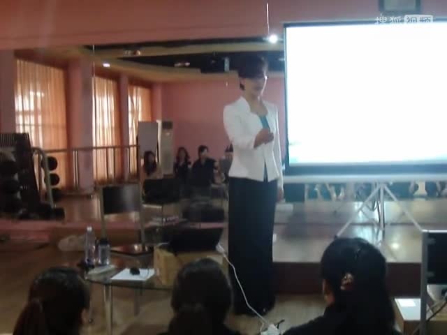 礼仪培训视频靳斓 健身俱乐部客户接待礼仪与服务手势规范