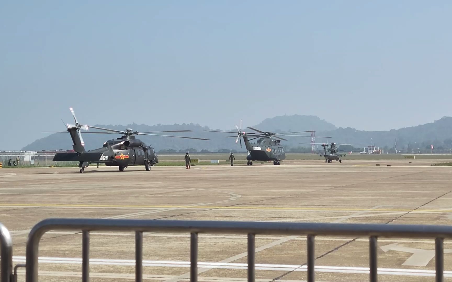 【2022年珠海航展】陆军航空兵直升机飞行表演