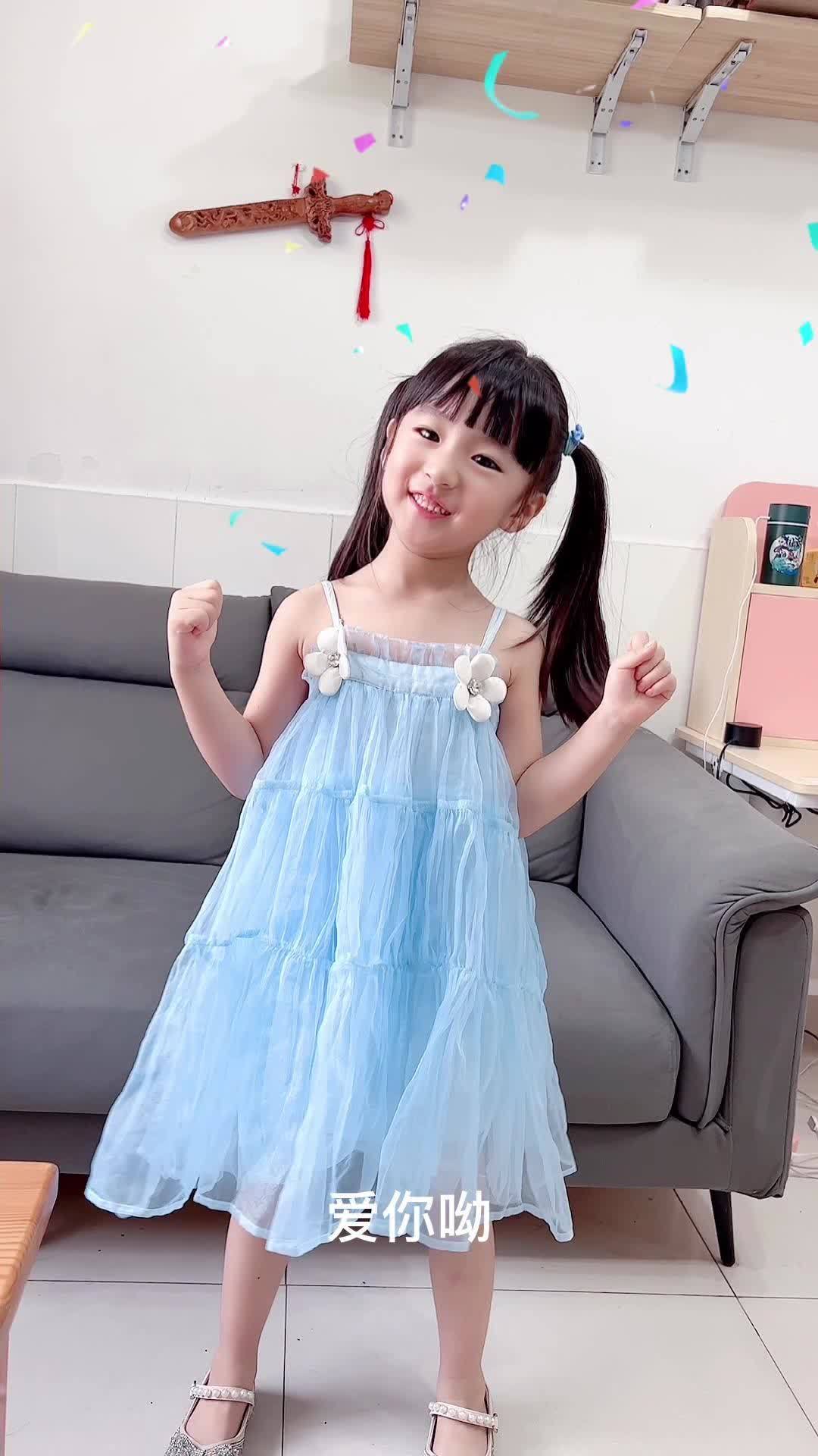 快来看人类幼崽的小动物模仿大赛 看米迪学哪个小动物最像呢