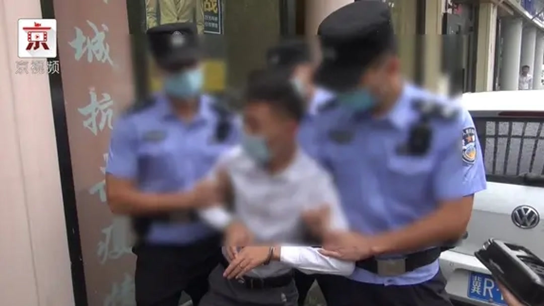 擅自撕毁法院公告,后果很严重!一房屋中介经理妨碍执行被拘留