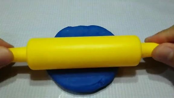 创意早教:趣味橡皮泥 不同颜色做出不同的小动物 好有趣