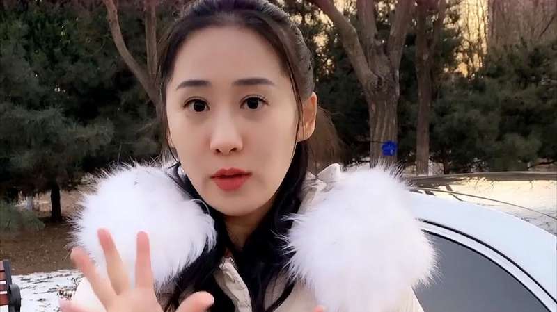 冬天行车不安全,美女司机教你紧急情况正确处理方法,值得收藏