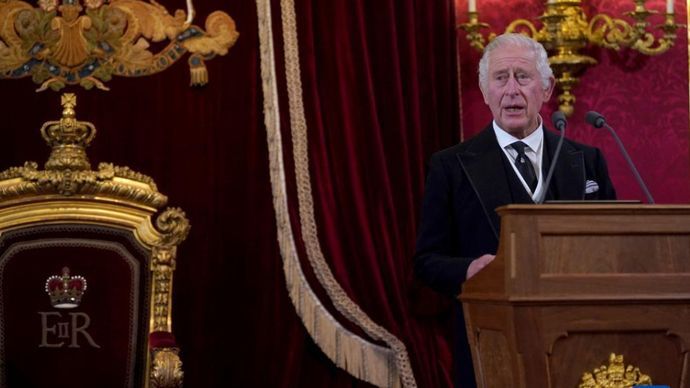 果然视频|查尔斯三世引用苏格兰诗人诗句悼念母亲