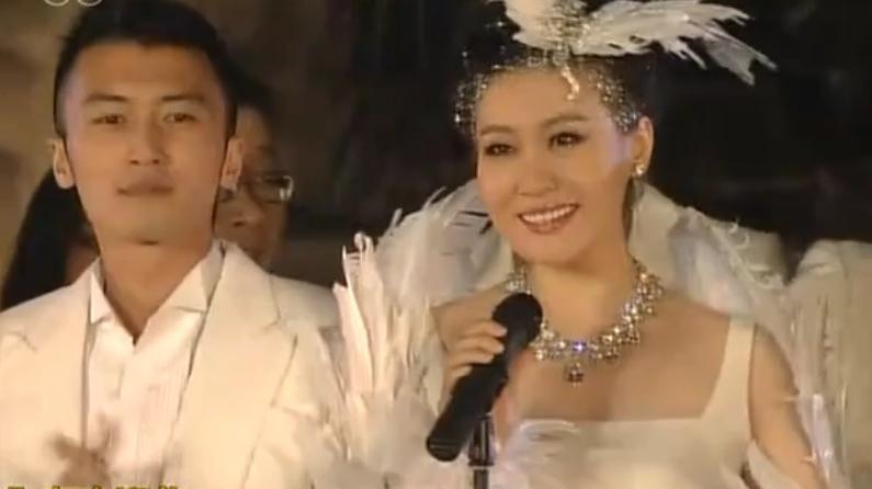 回顾2008年北京奥运会群星演唱《北京欢迎你》,内心好激动!