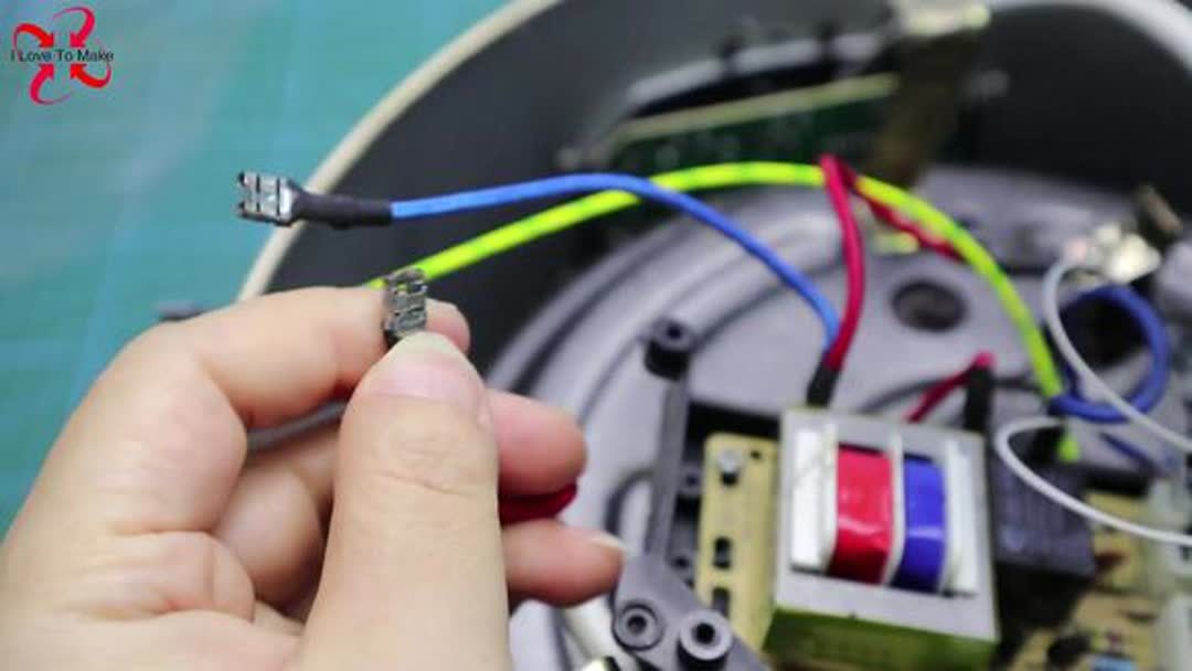 电饭锅电源线折断短路,造成的故障启示,使用电器要注意电线完好