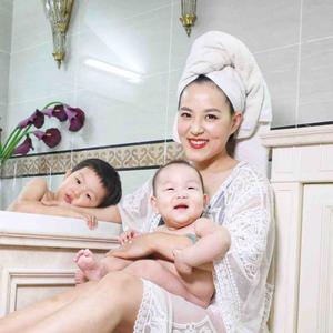育婴师安安米琪 