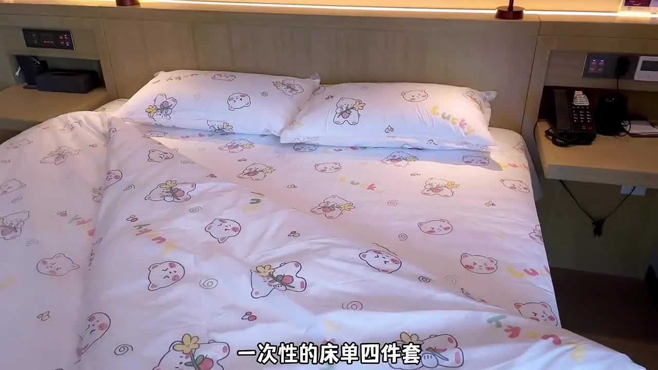 #暑假 带娃旅行,这个#一次性床单被套 要准备好,干净卫生,压缩包装,.