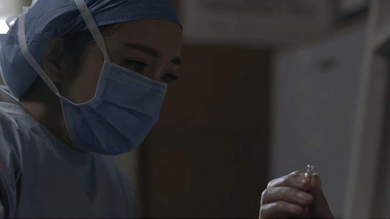 谢谢你医生:男友在眼前晕倒,女医生却丝毫不管,结果悔恨终生