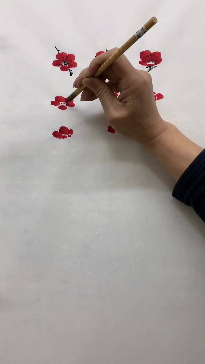 编织成─幅美丽的画卷,治愈我们心灵的创伤。