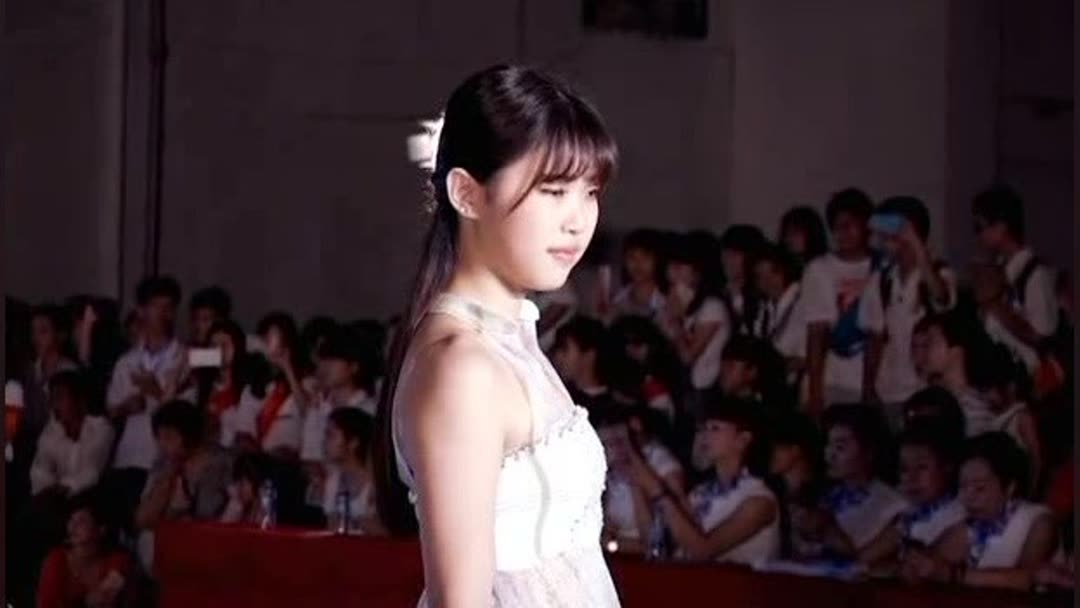 2016年 汕头市纺织服装职业技术学校 · 学生毕业设计