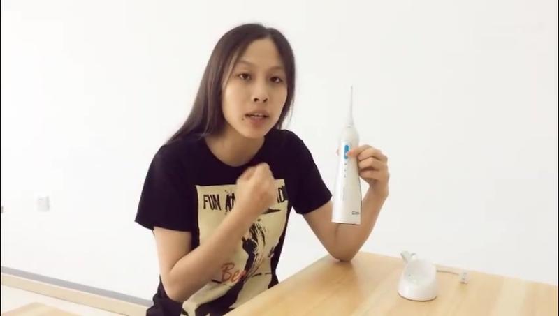 涑爽便携式冲牙器的使用方法