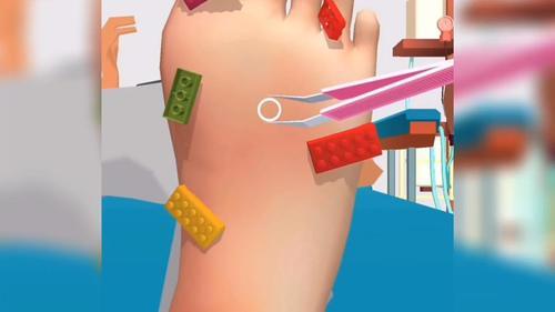 益智小游戏:小舞和唐三搭积木,小舞脚受伤了