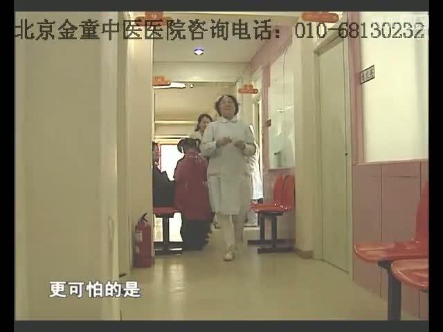 儿童抽动症表现