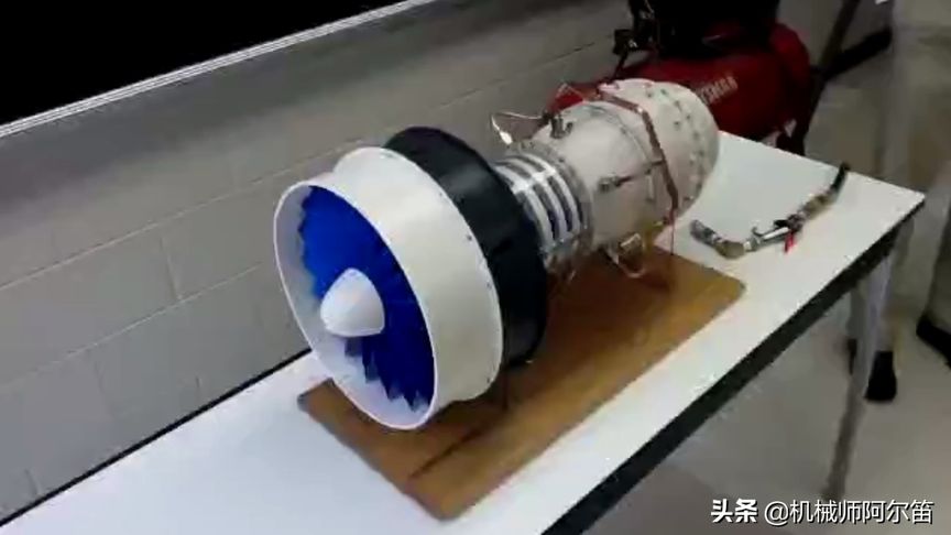 高大上的玩具,飞机发动机模型