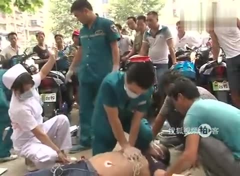 【拍客】装修工人不慎触电抢救无效死亡[高清]