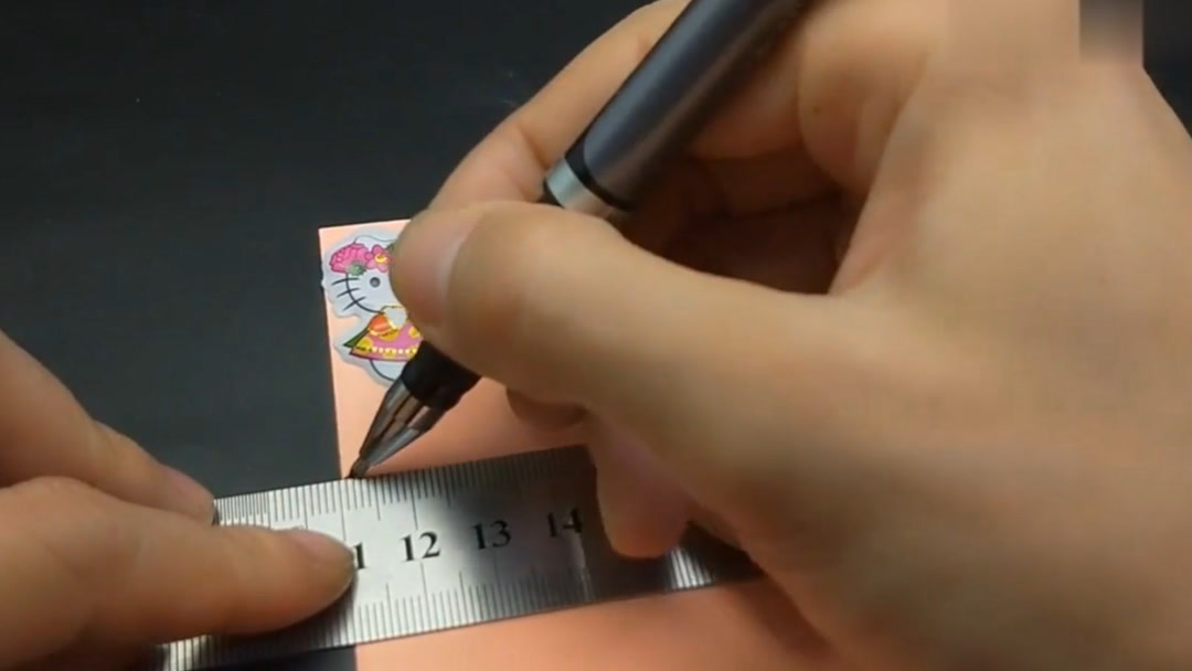 很有趣的星座刮刮乐玩具,用纸就能做出来,最后刮开瞬间超解压