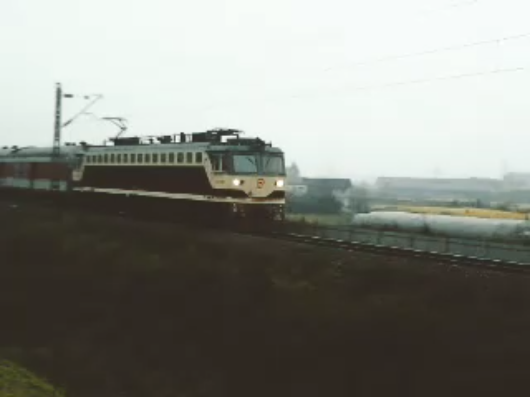 SS7C 0156牵引客车K165次接近