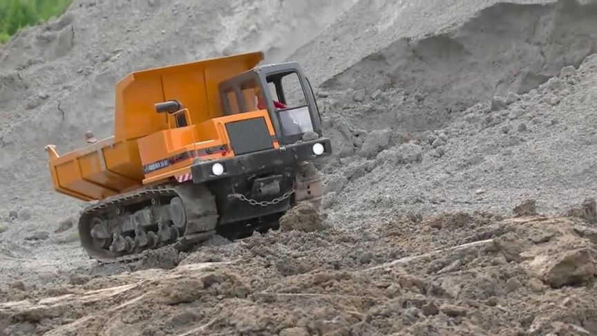 RC遥控履带式矿用装载车模型,金属履带、液压传动,姿态逼真