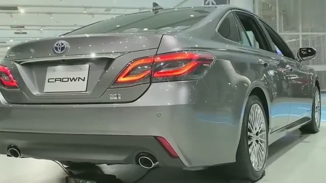 丰田皇冠实车展示,看完你会心动吗