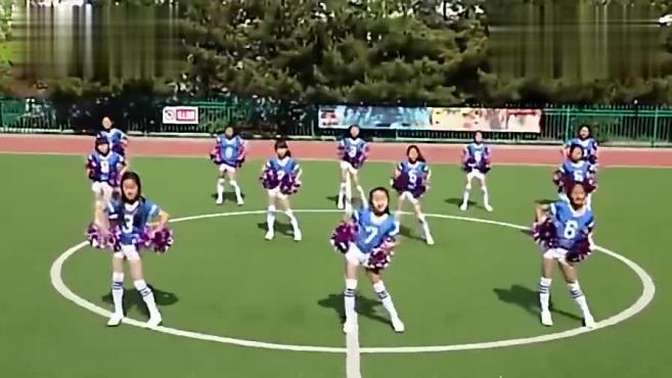 小学生啦啦操花球组 纺小啦啦操示范套路