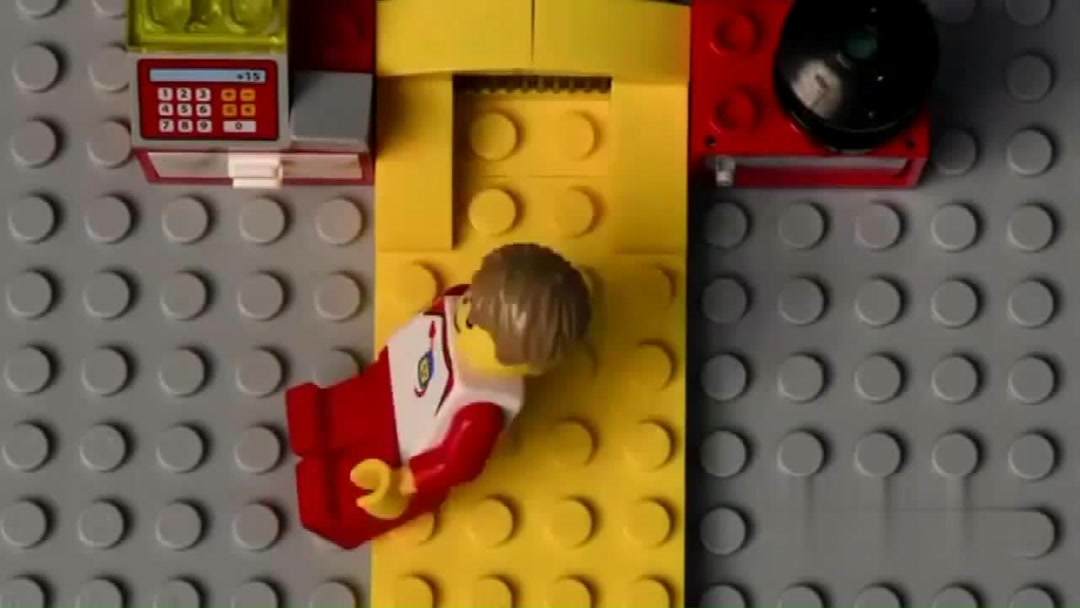 乐高动画~小老板低碳出行很环保!