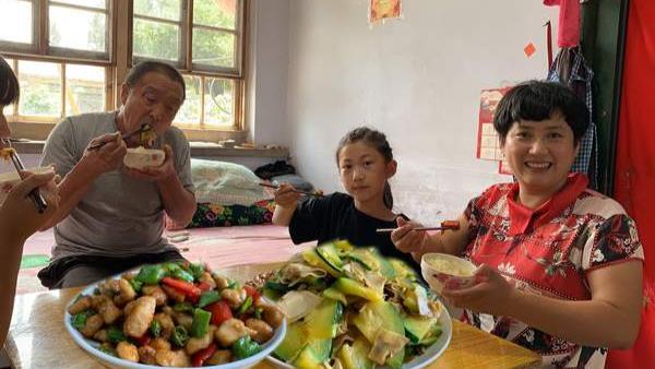 今天做2个农村家常菜,简简单单一做,色香味俱全,好吃下饭