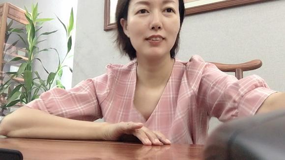 羊绒衫的品质如何把控呢?更何况是精纺羊绒,看看冬之晴怎么做的