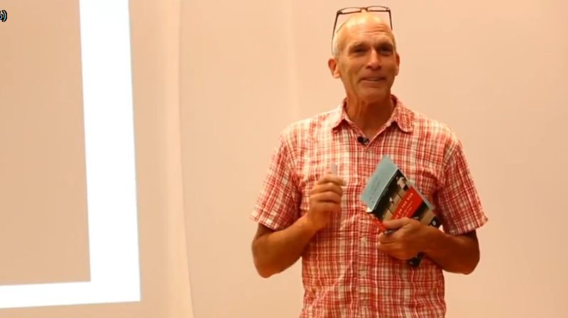 这个老人40年跑遍了7个大洲,他想以此激励身边的人