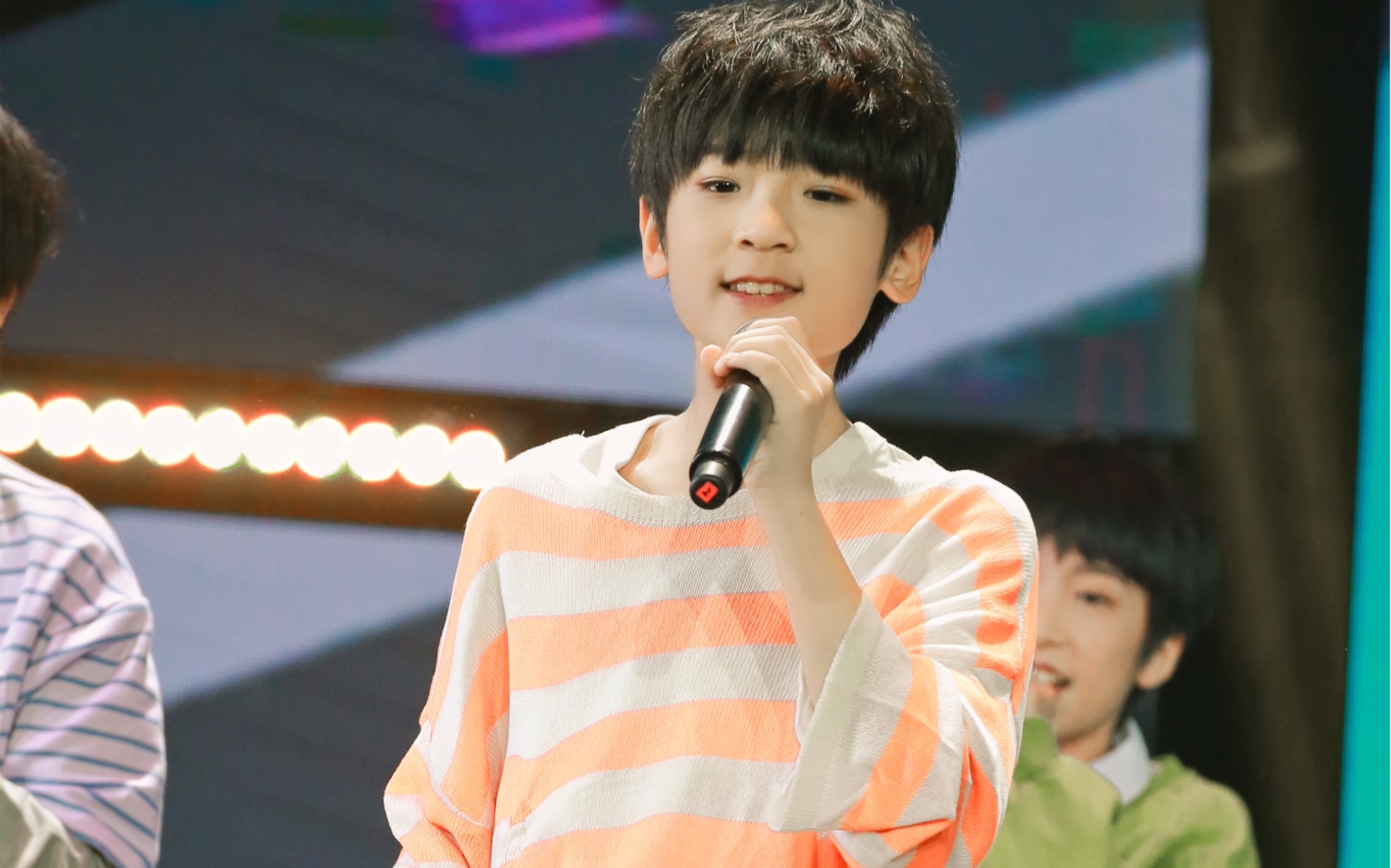 【张峻豪】20191019TF家族少年进化论-单向放映厅|我的未来式 张...