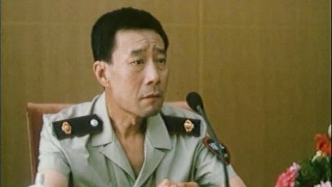 至高无上:税务局邀请当地有头有脸的富商,参加税务局宣传辅导会