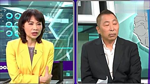 台湾名嘴哭了!大陆抗疫一线的感人事迹,让她不住擦眼泪
