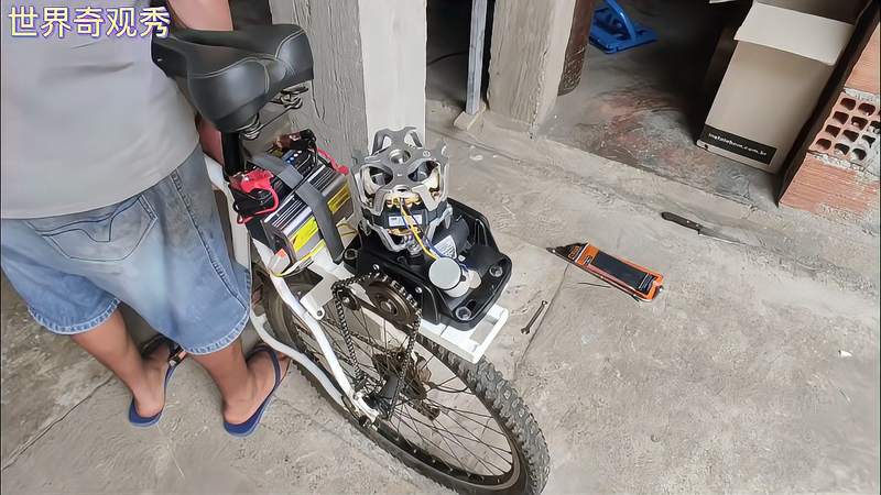 外国小伙自行车改成电动车,过程很简单,看一眼都可以学会!