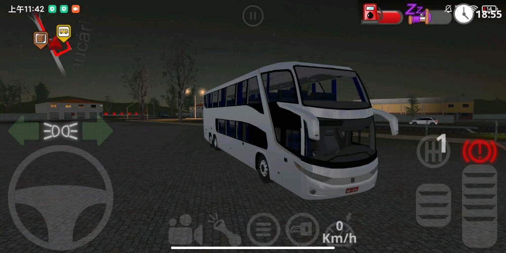 公路司机模拟器,途中差点翻车。