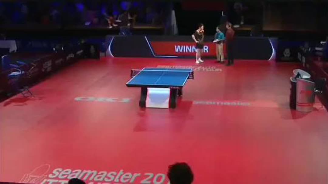 精彩乒乓球比赛樊振东许昕夺冠赛后采访,樊振东霸气发言