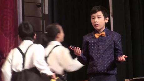 中学生自己表演小品
