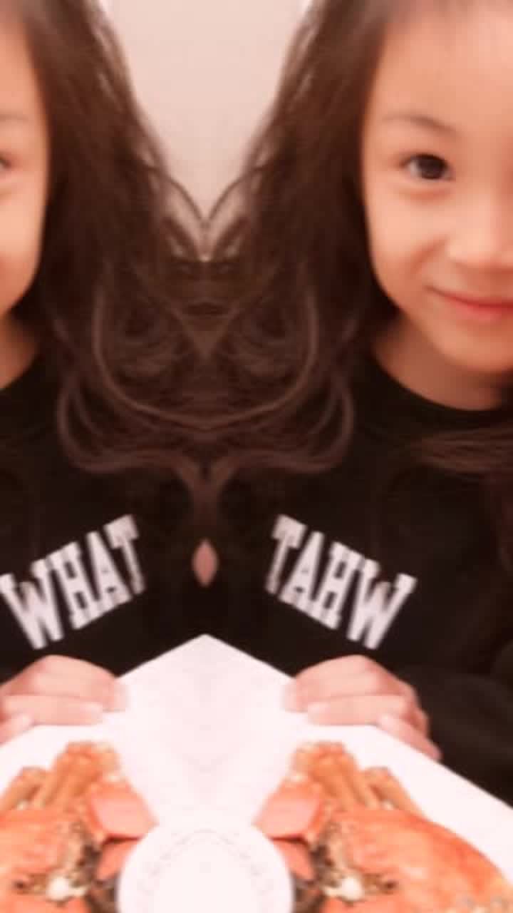 童年才几年,疫情占了3年 你看我几分像从前 注意细节!