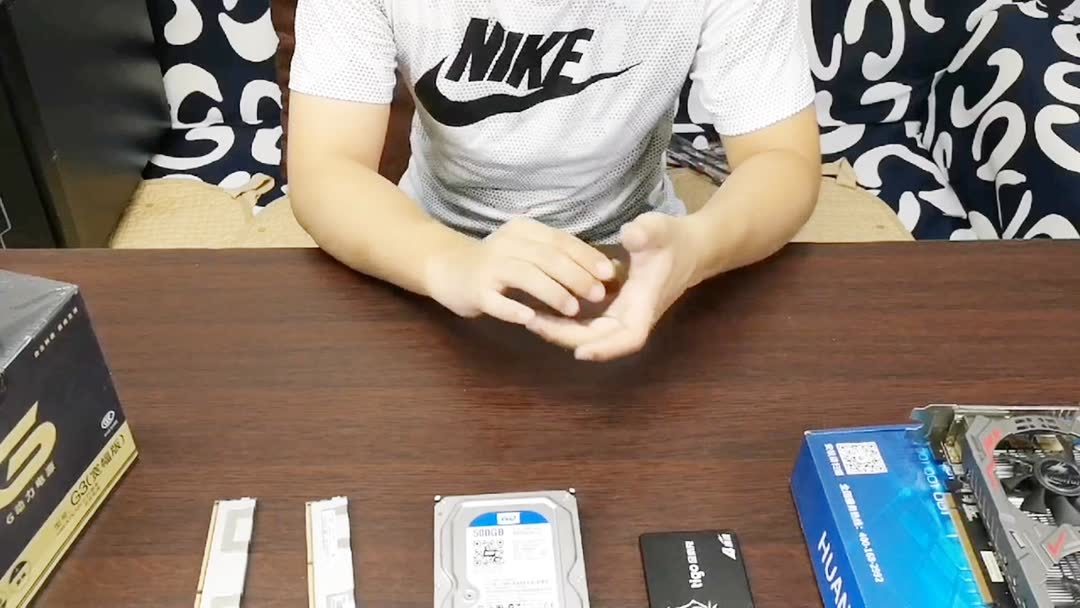 2400元组装6核心12线程游戏主机,可以直播吃鸡了