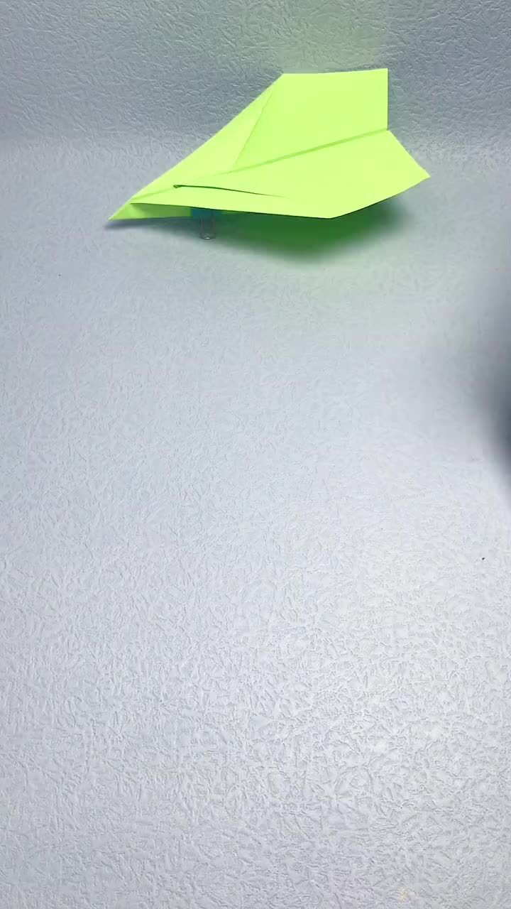 阿尔法封膛纸飞机折法简单轻轻投掷就能飞的很远向上