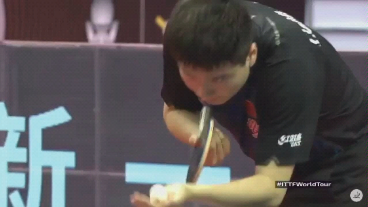 乒乓球对撕*3,波尔再现换手神球!还有马龙对抽张本