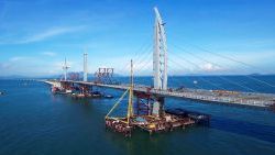 纪录片《港珠澳大桥》首映 再现“超级工程”建设过程